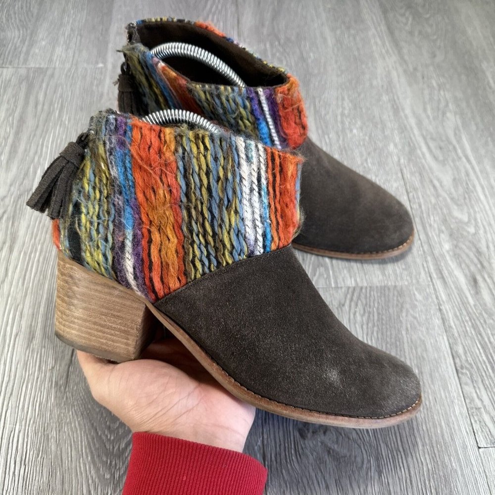 Toms Leila Chocolate Brown Suede & Multicolor Yarn An… - Gem